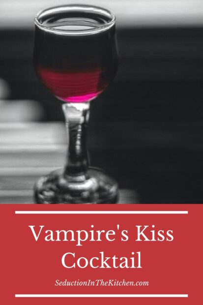 Vampire's Kiss Cocktail {Easy Red Wine Cocktail}